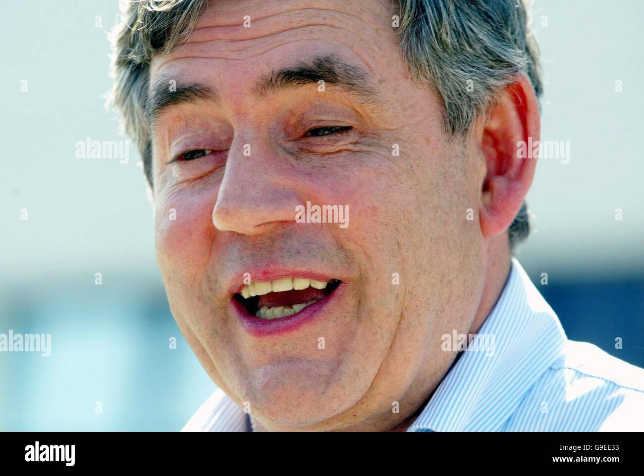 Gordon Brown arrives at the Edinburgh Royal Infirmary to see his wife ...