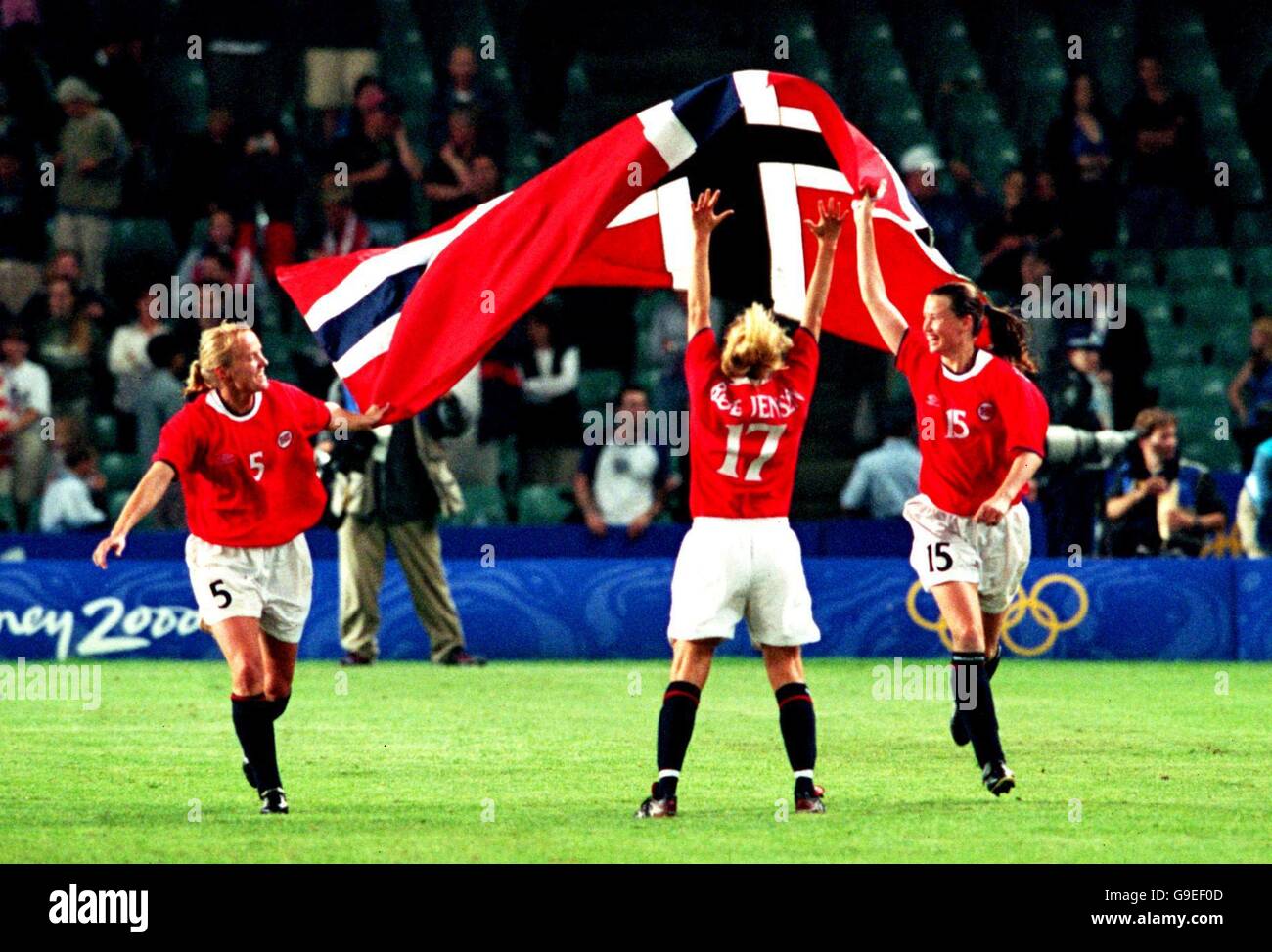 2000 olympics women's soccer gold medal hi-res stock photography and ...