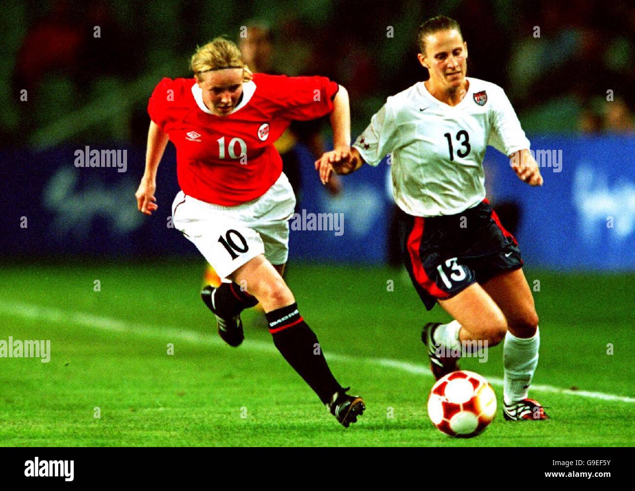 Sydney 2000 Olympics - Soccer - Women's Final Stock Photo - Alamy