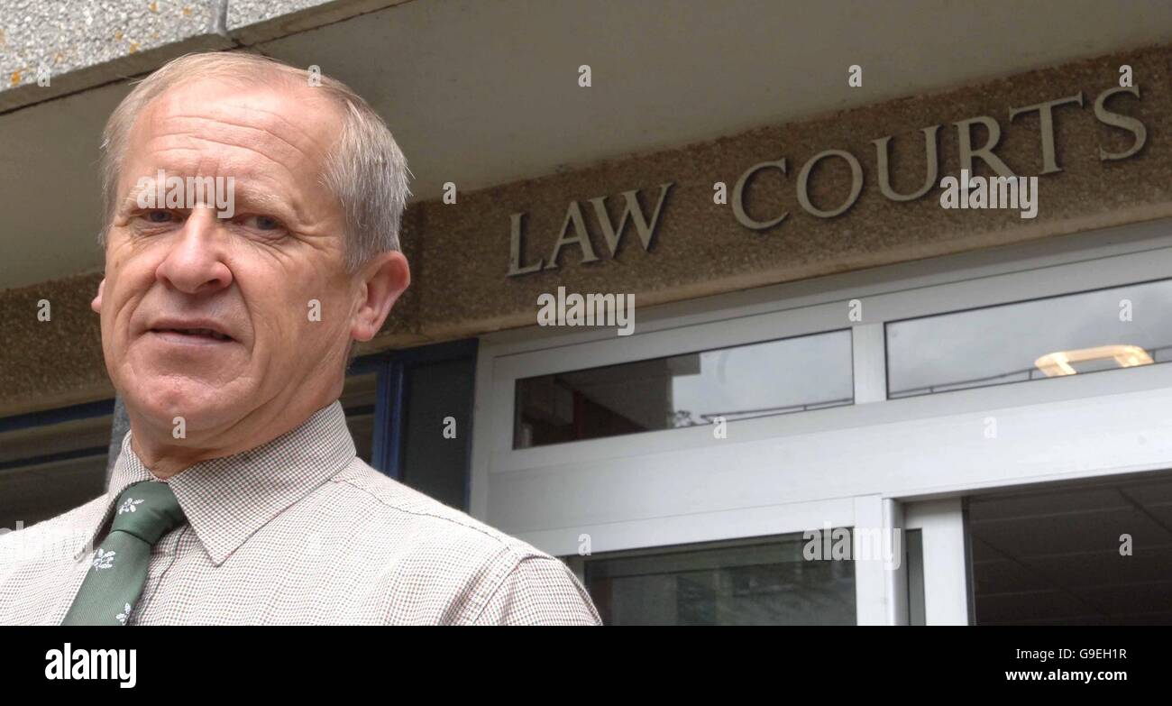 Huntsman Tony Wright in court Stock Photo - Alamy