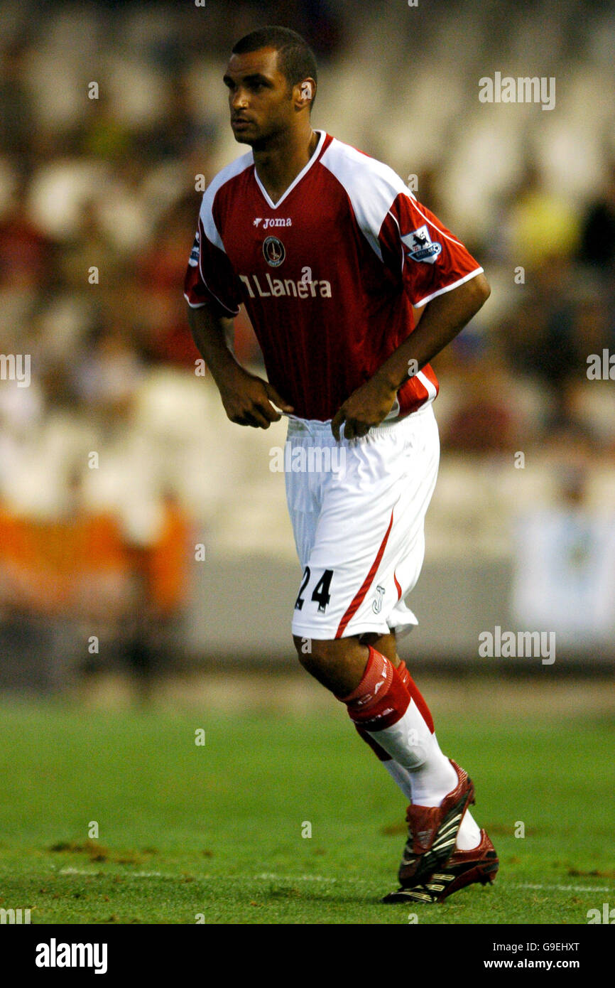 Jonathan fortune charlton hi-res stock photography and images - Alamy