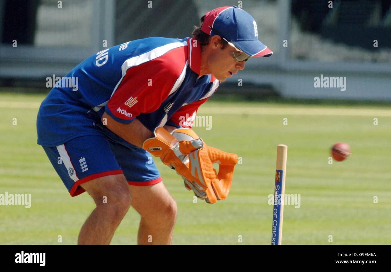 Nets lords cricket ground hi-res stock photography and images - Alamy