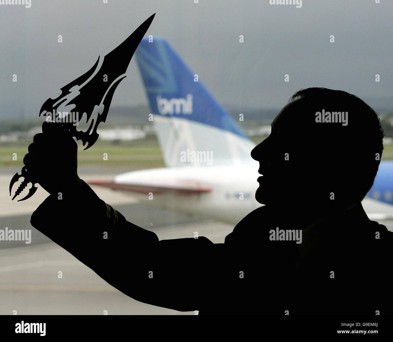 Customs officer uk hi-res stock photography and images - Alamy