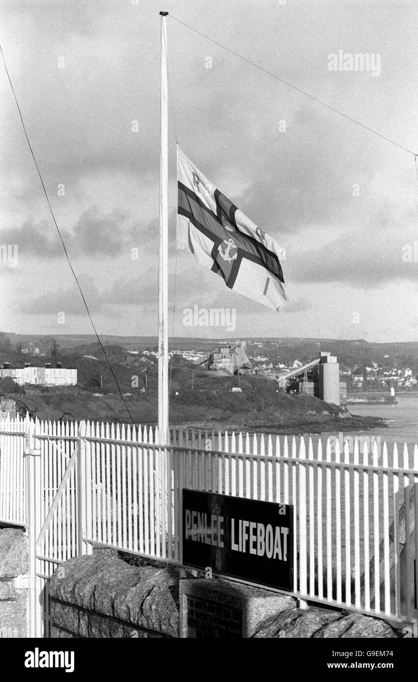 Penlee lifeboat disaster hi-res stock photography and images - Alamy
