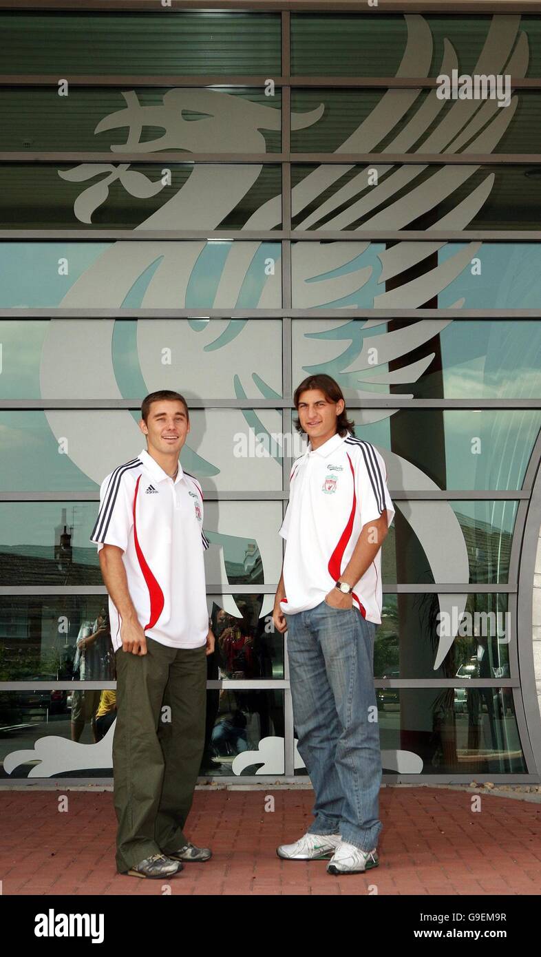 Liverpool's new signings Fabio Aurelio (left) and Gabriel Paletta ...