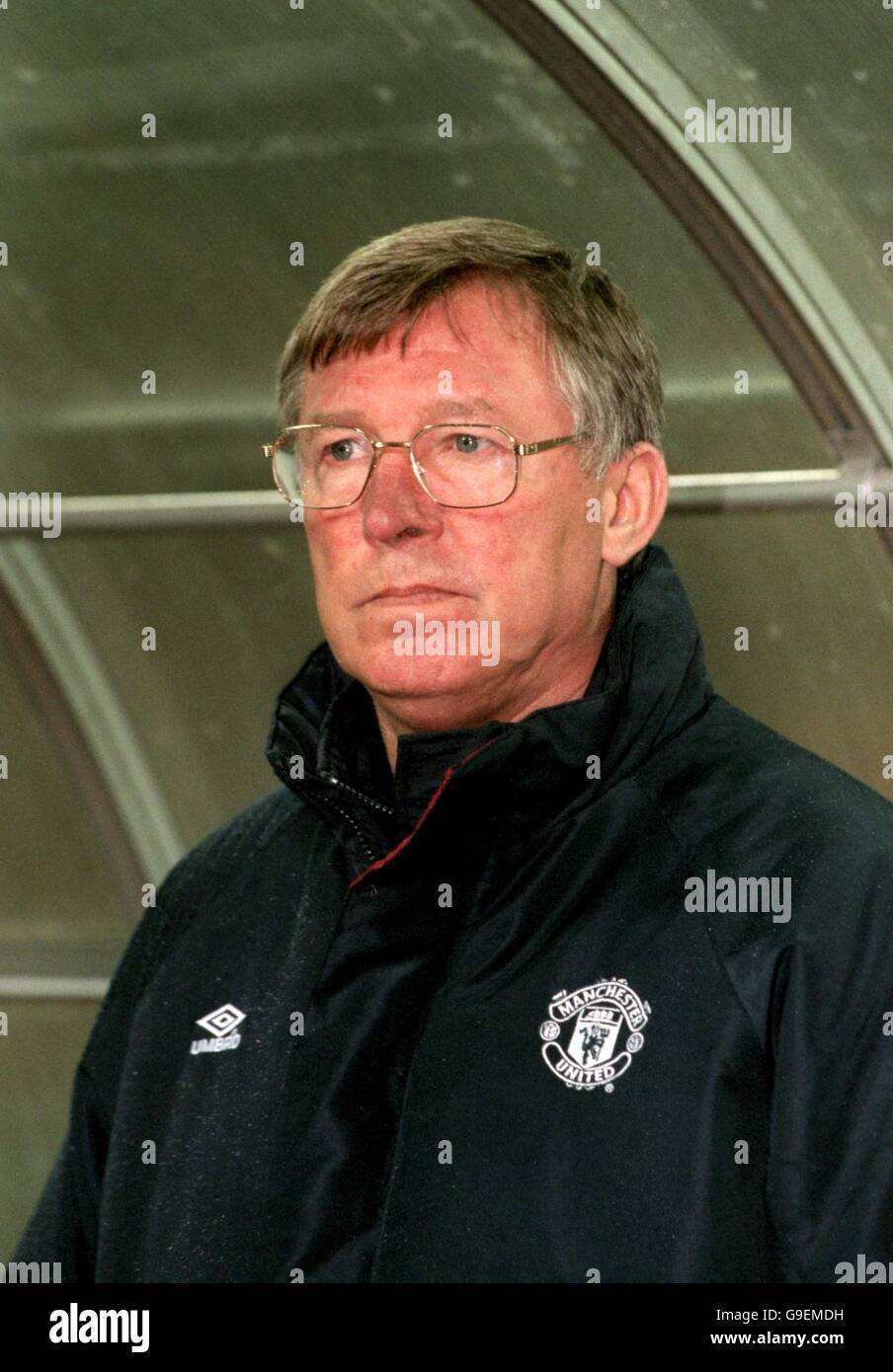 Coach gs1 md2 tue head shot football man utd hi-res stock photography ...