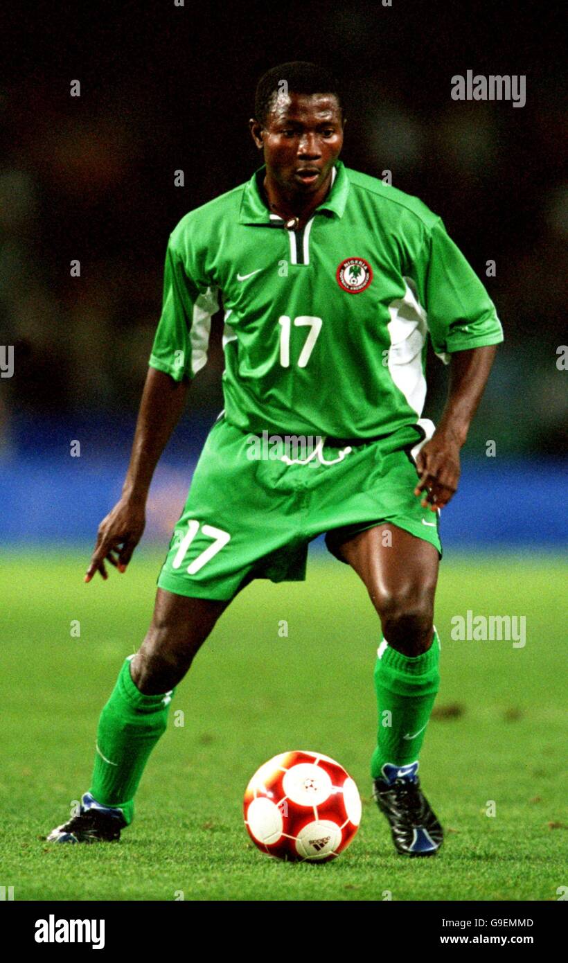 Sydney 2000 olympics mens soccer hi-res stock photography and images ...