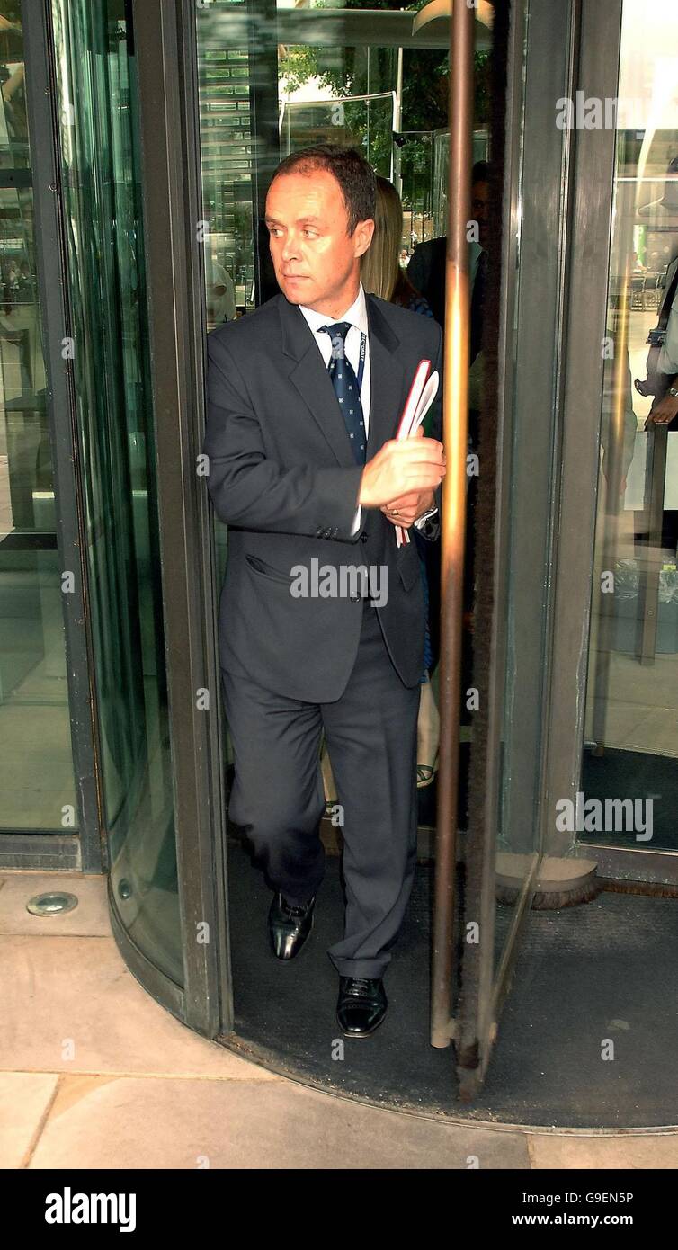 Cash peerages hi-res stock photography and images - Alamy