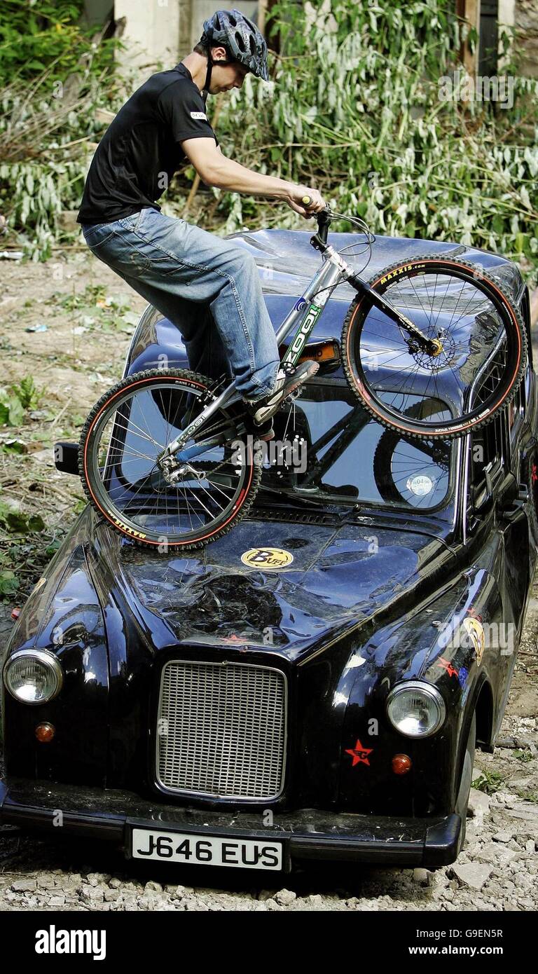Rat race in edinburgh hi-res stock photography and images - Alamy