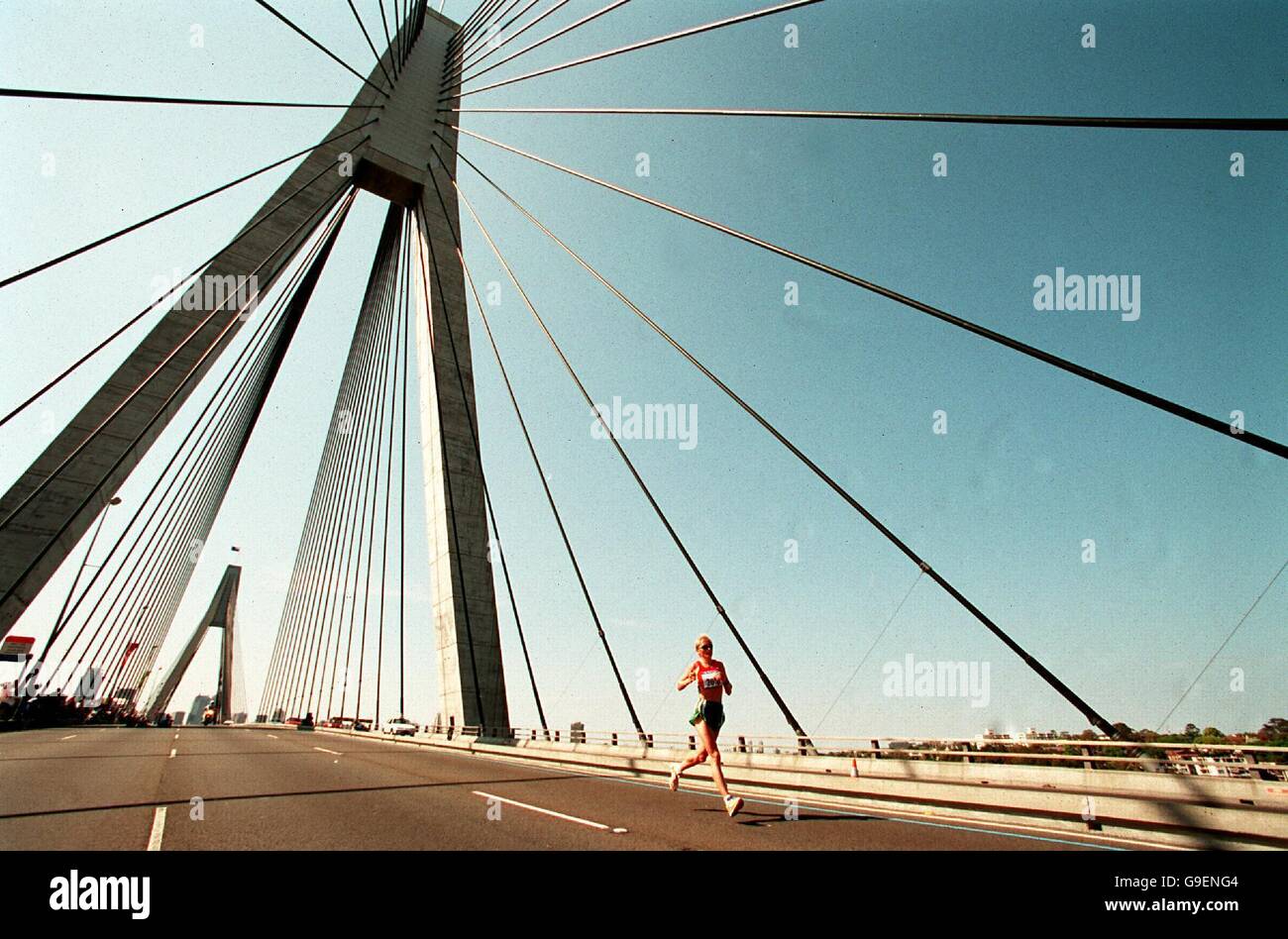 2000 sydney olympics marathon hi-res stock photography and images - Alamy