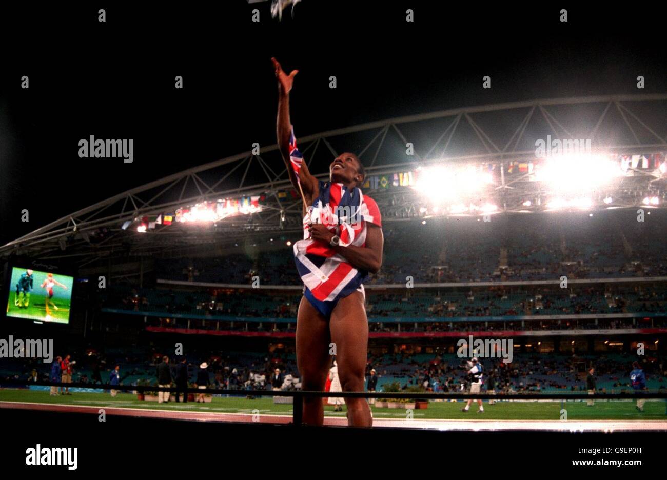 Denise lewis 2000 olympics hi-res stock photography and images - Alamy