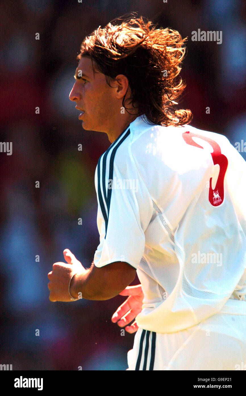 Gabriel paletta liverpool hi-res stock photography and images - Alamy