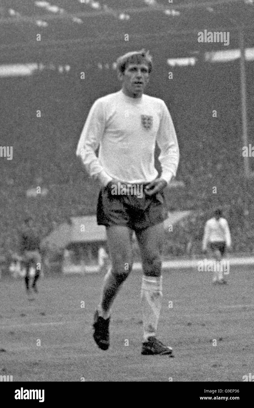 England spain football Black and White Stock Photos & Images - Alamy