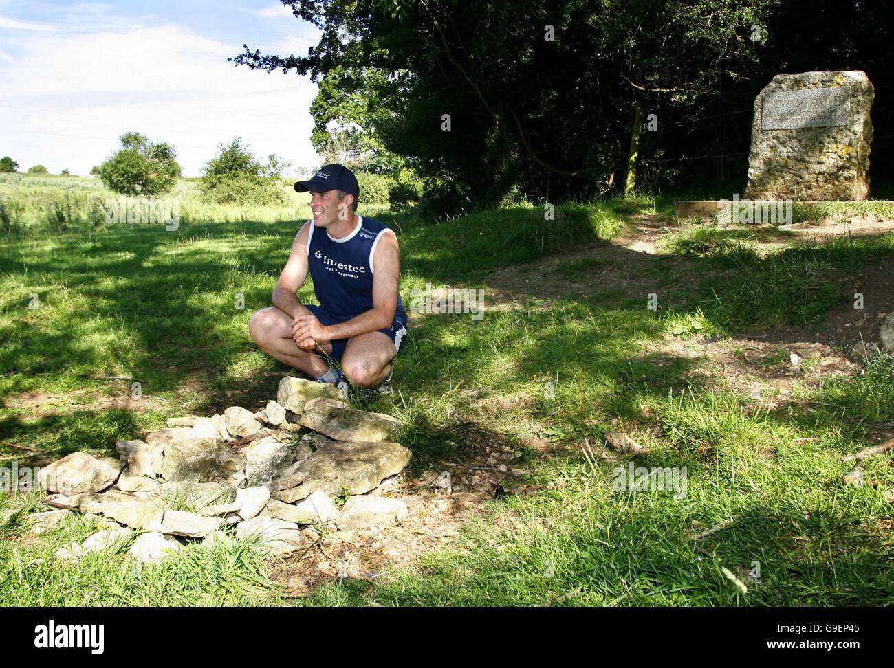 Lewis Pugh starts his attempt to be the first person to swim the River ...