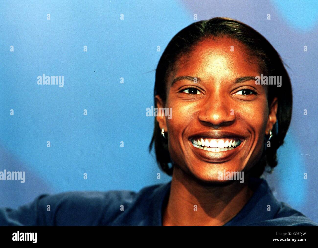 Denise lewis 2000 olympics hi-res stock photography and images - Alamy