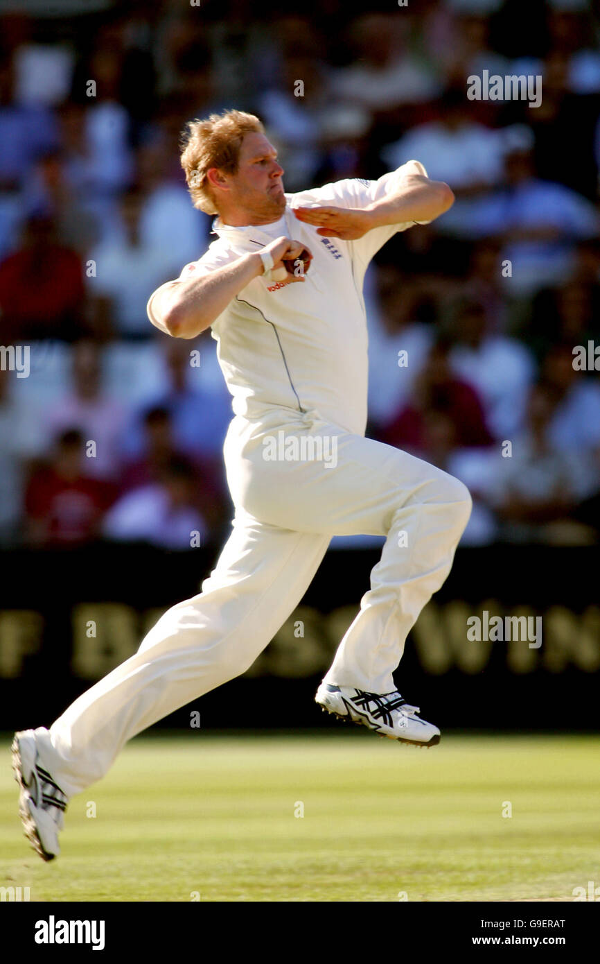 Cricket - npower First Test - England v Pakistan- Lord's Stock Photo ...
