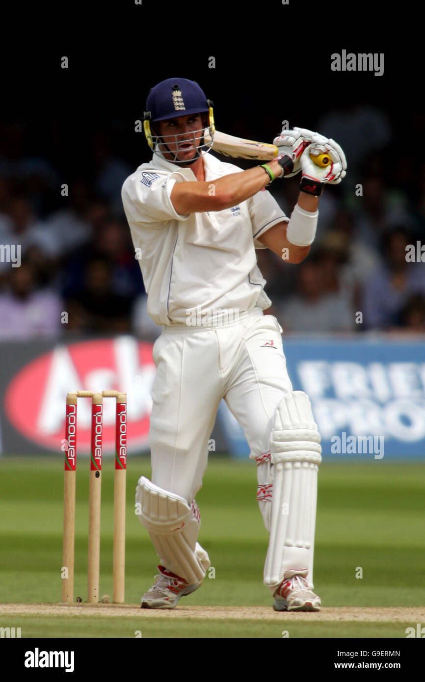 Cricket - npower First Test - England v Pakistan- Lord's Stock Photo ...