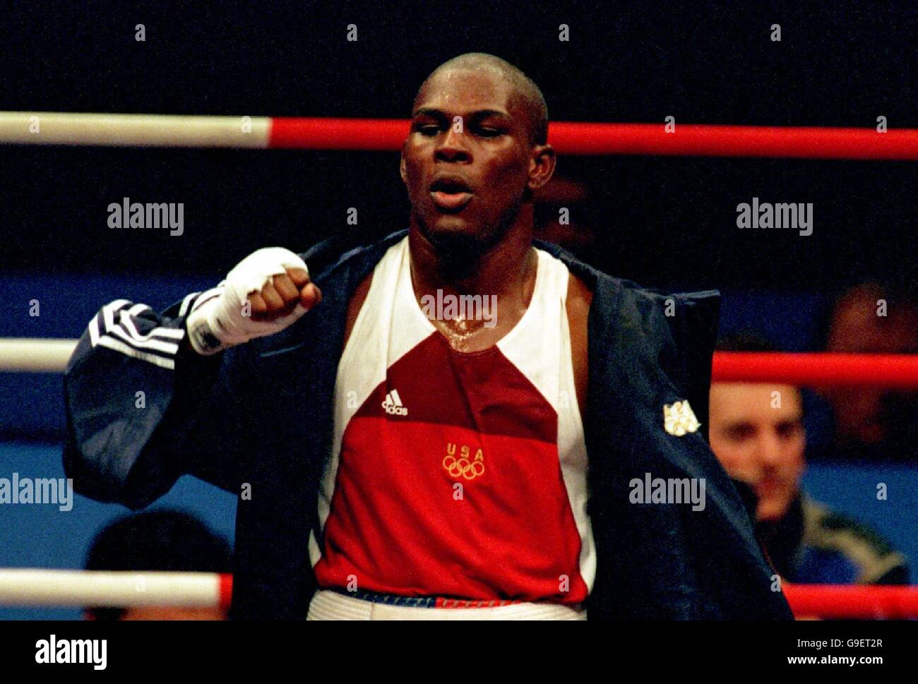 Sydney 2000 Olympics - Boxing - Men 71kg - Quarter Final Stock Photo ...