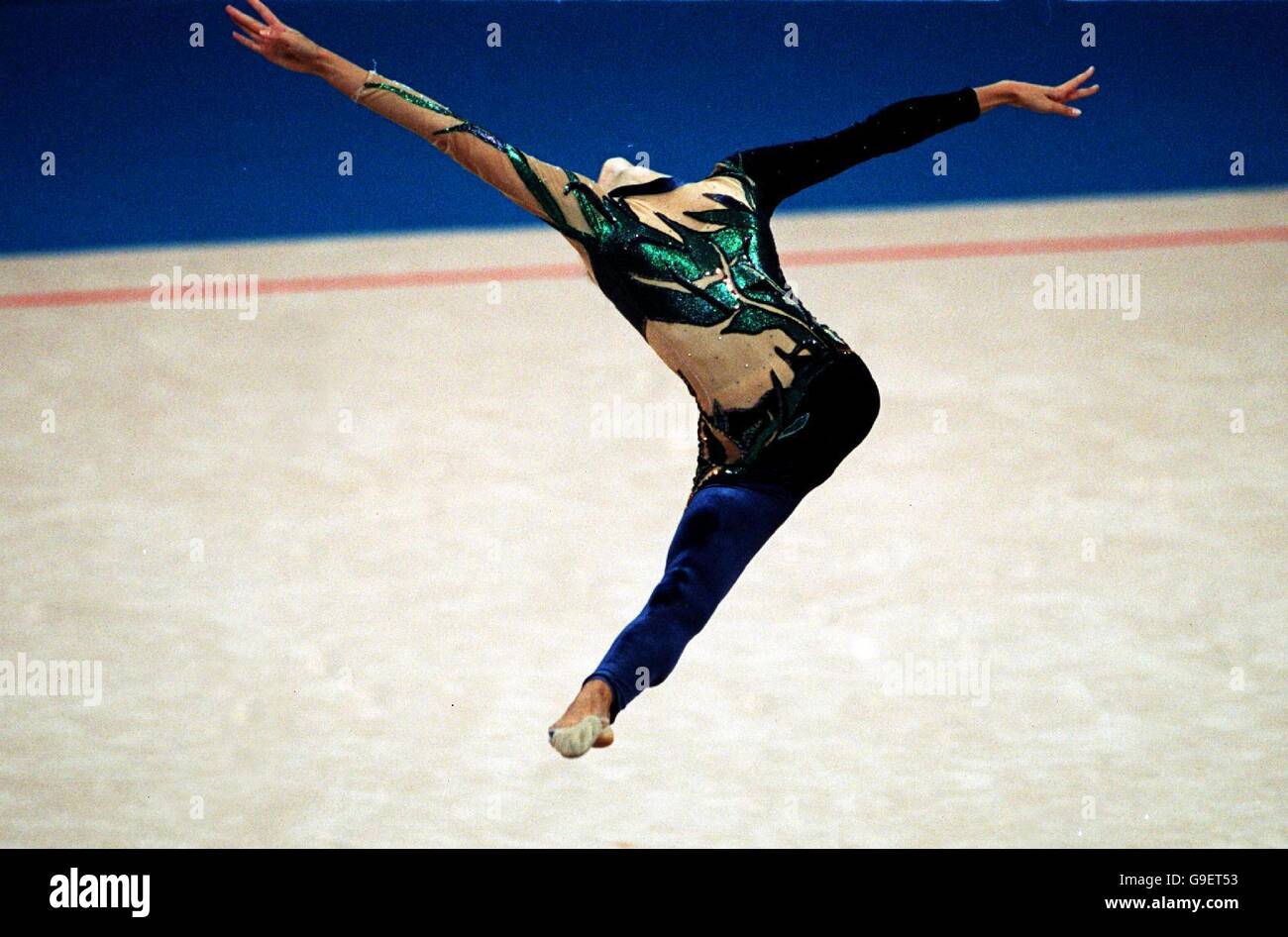 Sydney 2000 olympics rhythmic gymnastics hi-res stock photography and ...