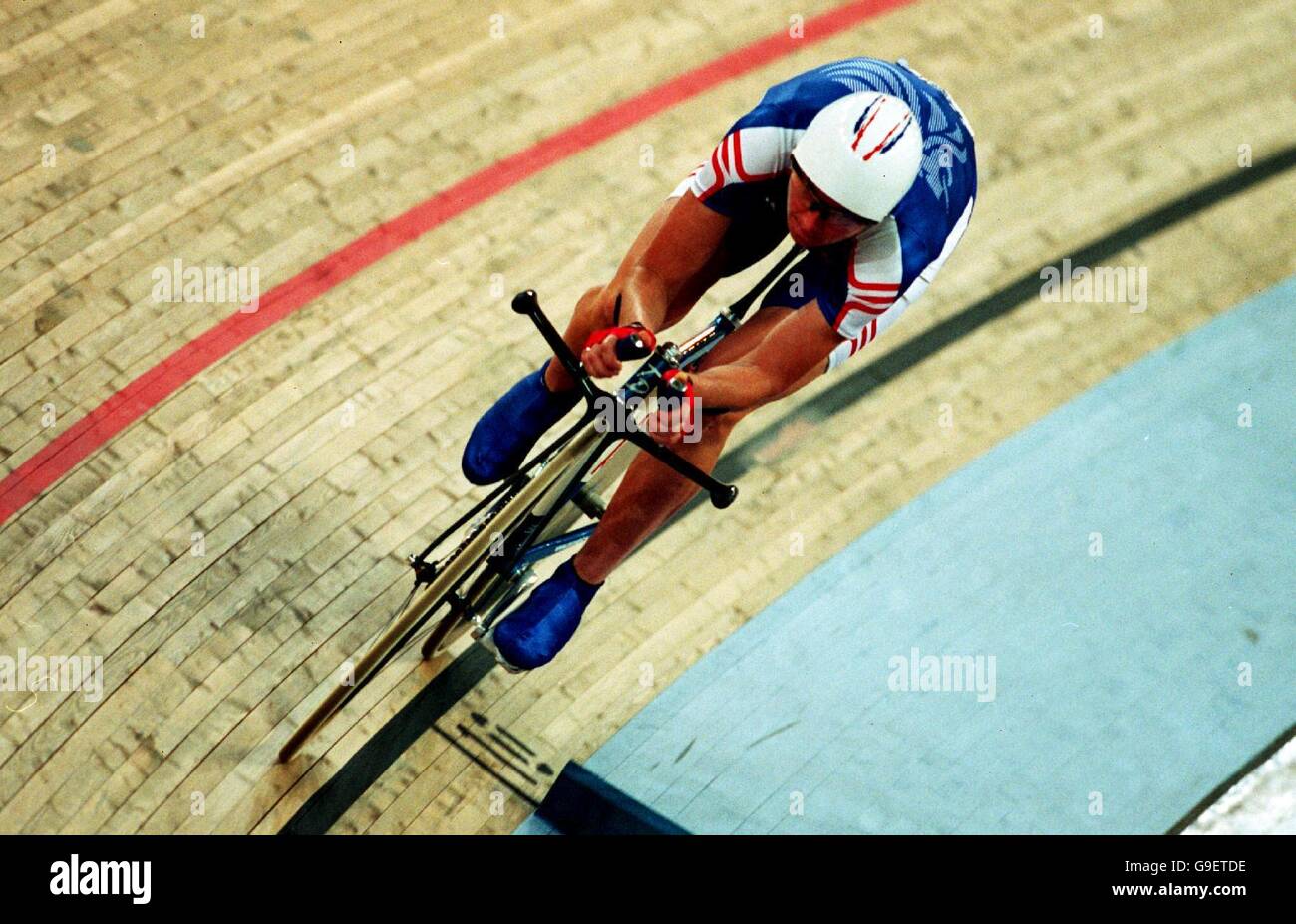 Great britains yvonne mcgregor in action hi-res stock photography and images - Alamy