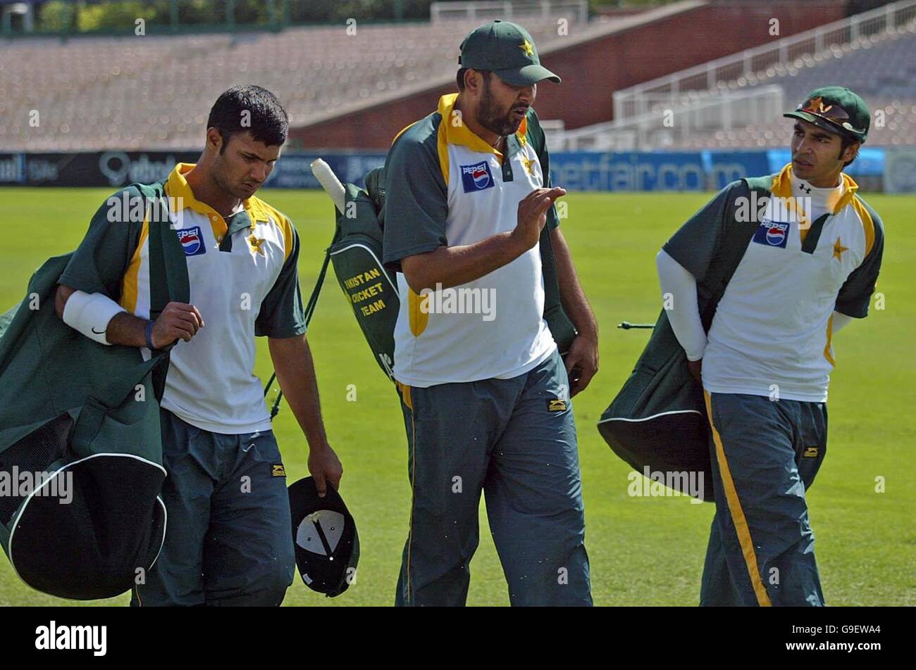 CRICKET - Pakistan practice session - Old Trafford Stock Photo - Alamy
