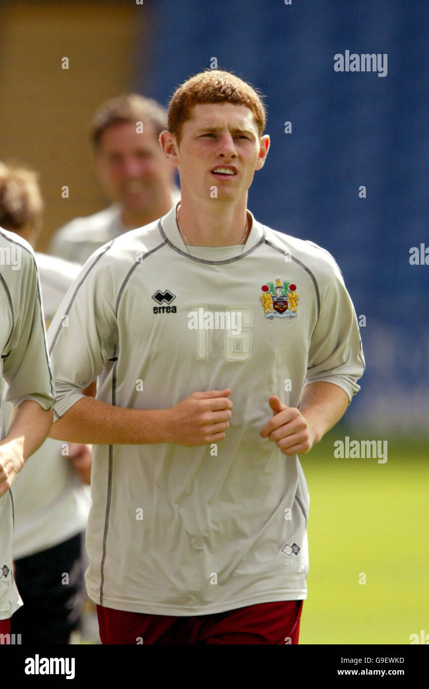 Chris mccann of burnley football club hi-res stock photography and ...