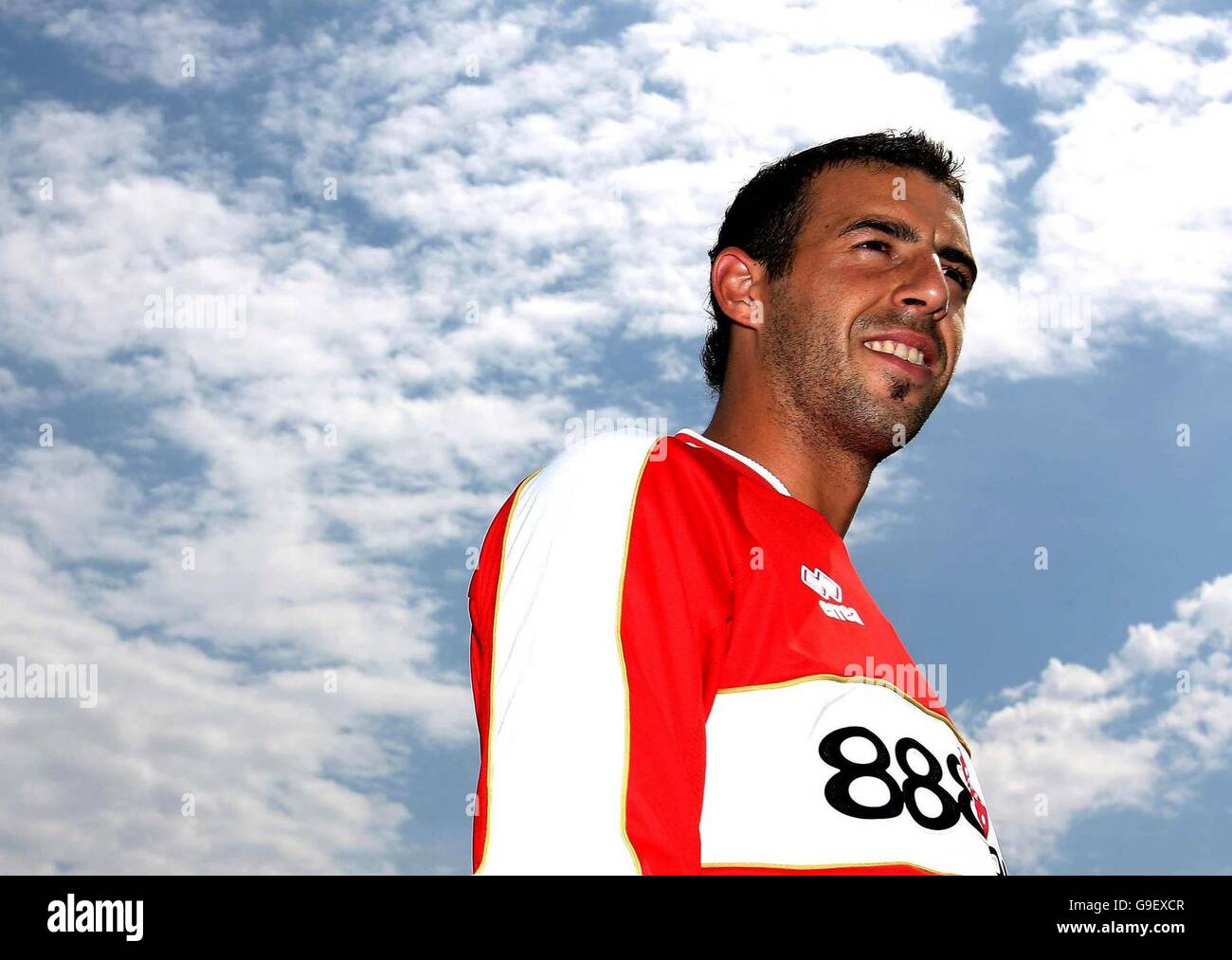 Soccer julio arca signs for middlesbrough hurworth training ground hi ...