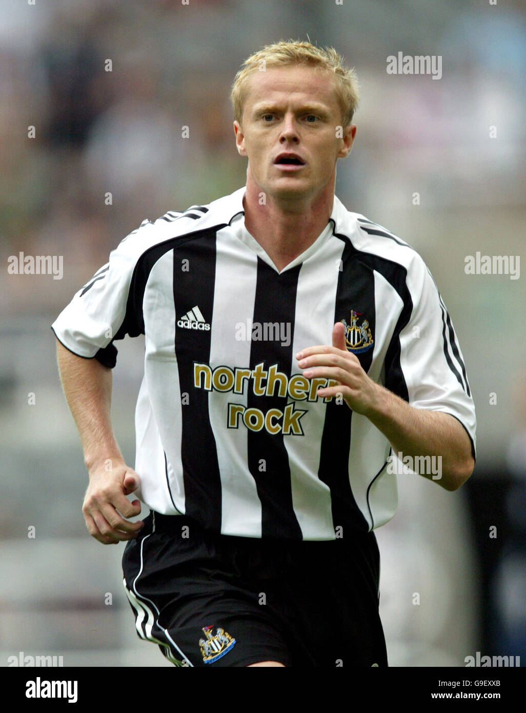 Newcastle United's Damien Duff makes his debut against PSV Eindhoven ...
