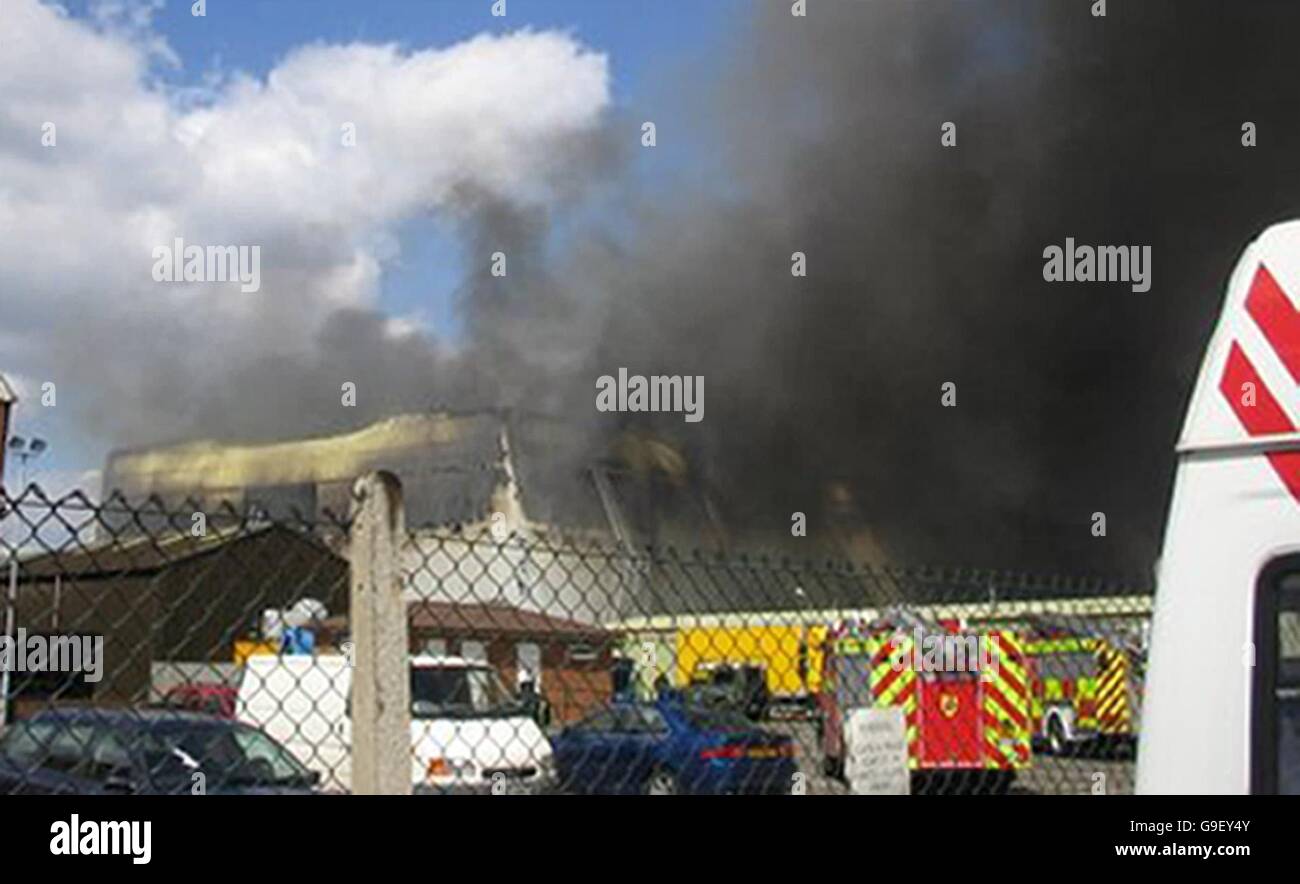 Pinewood studios fire hi-res stock photography and images - Alamy