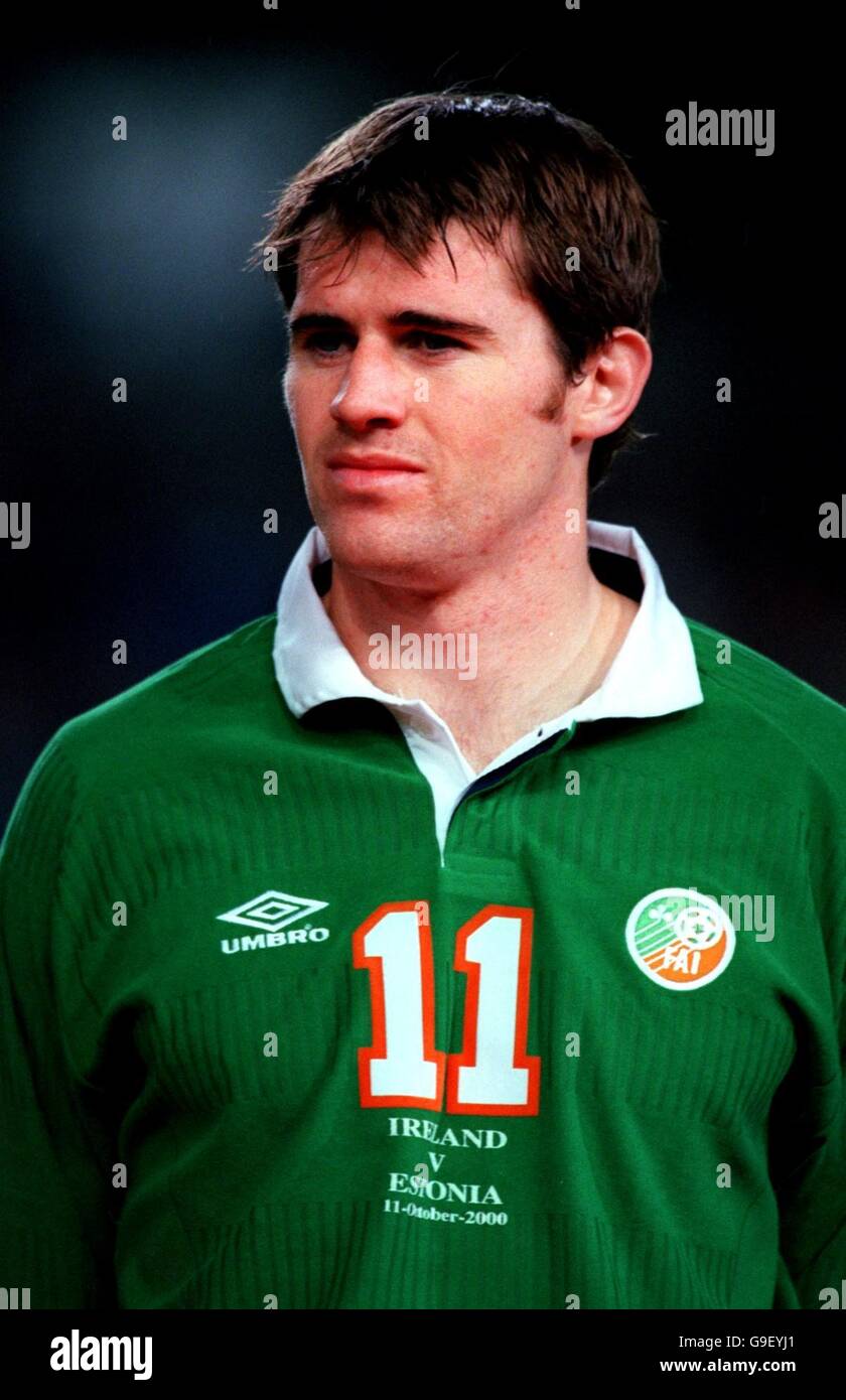 Soccer - World Cup 2002 Qualifier - Group Two - Republic of Ireland v ...