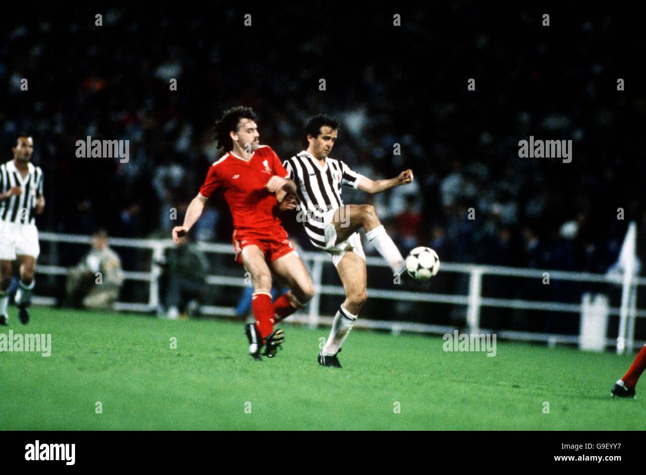 Soccer european cup final liverpool v juventus heysel stadium hi-res ...