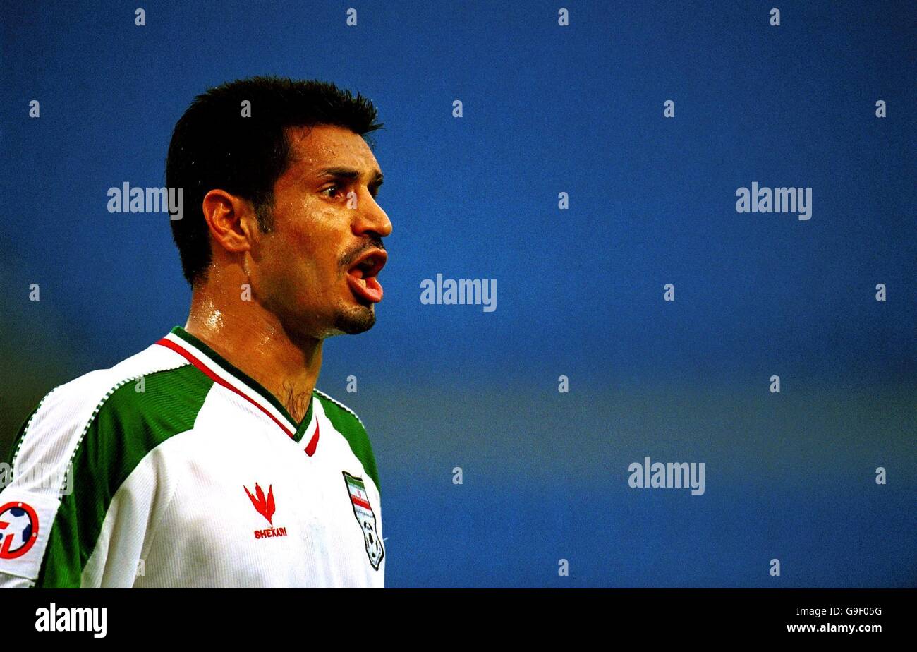Soccer - Asian Cup 2000 - Group A - Iran v Thailand Stock Photo - Alamy