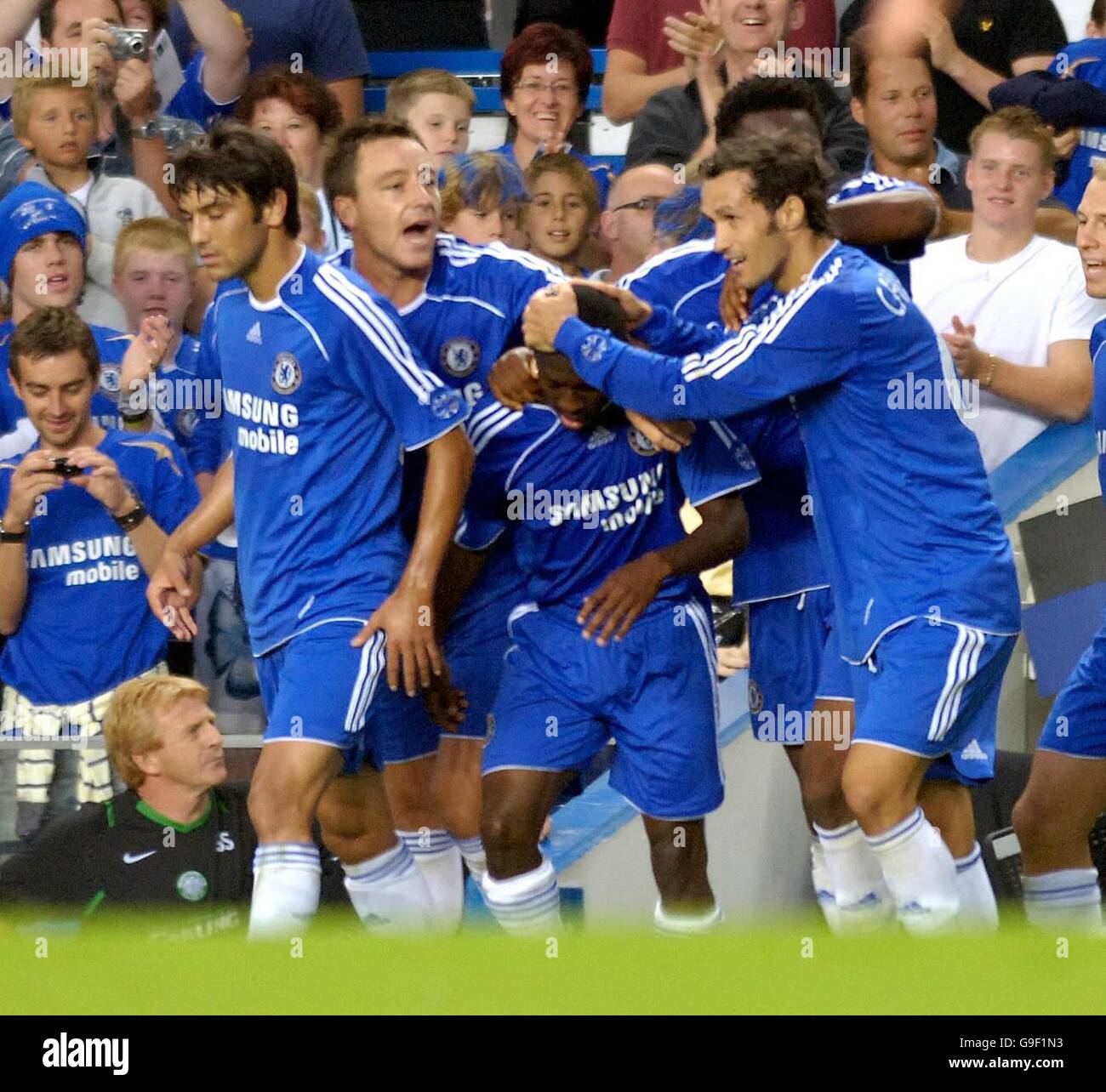 Chelsea v celtic hi-res stock photography and images - Alamy