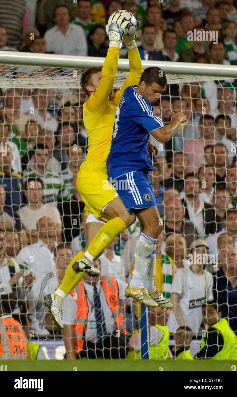 Chelsea v celtic hi-res stock photography and images - Alamy