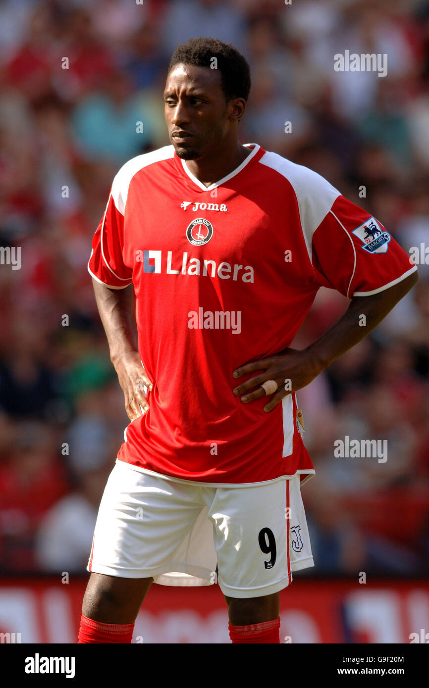 Soccer - Friendly - Charlton Athletic v New Zealand - The Valley. Jason ...