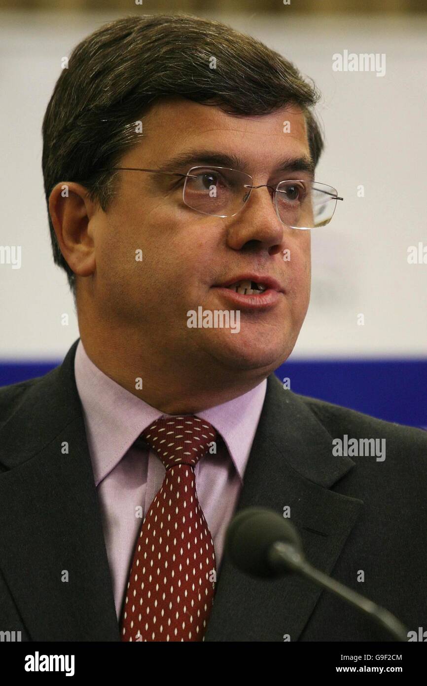 Peter clarke police hi-res stock photography and images - Alamy