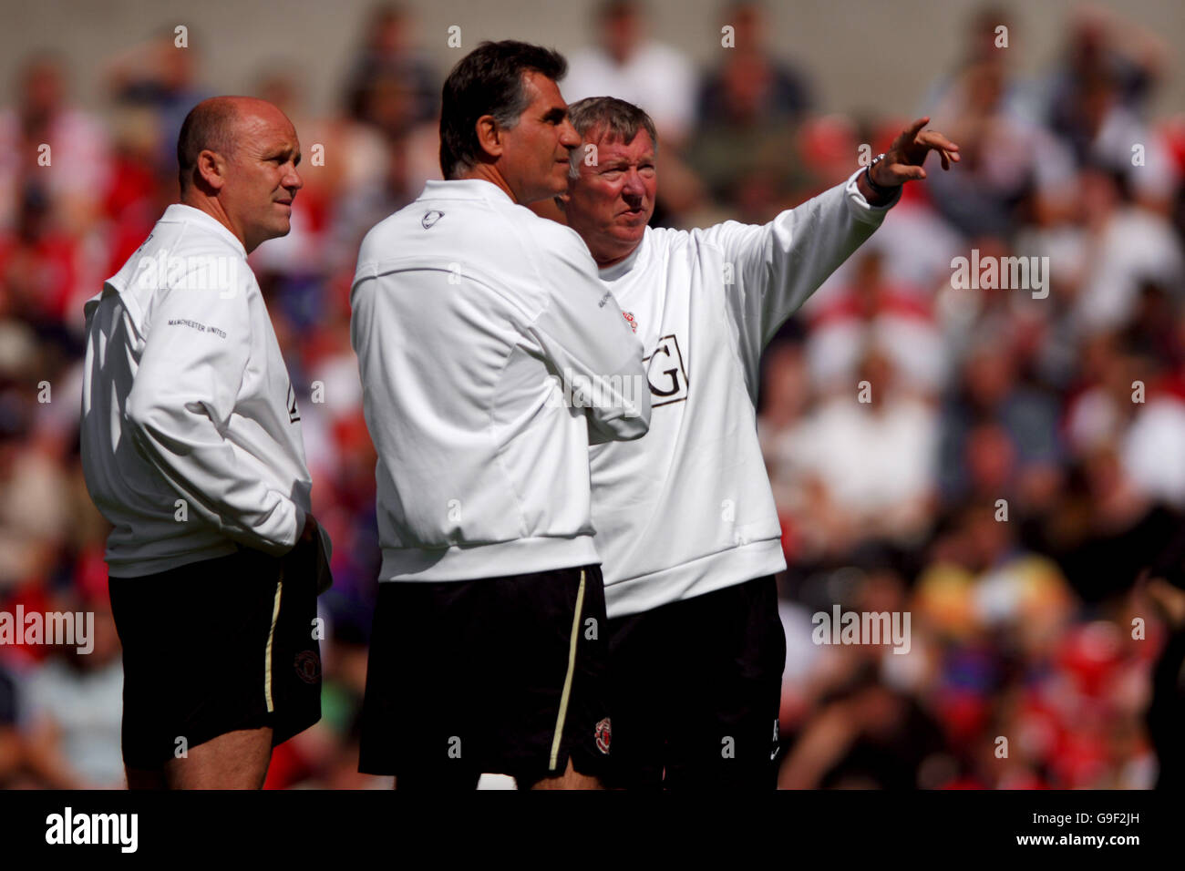Football manager training pointing points hi-res stock photography and ...
