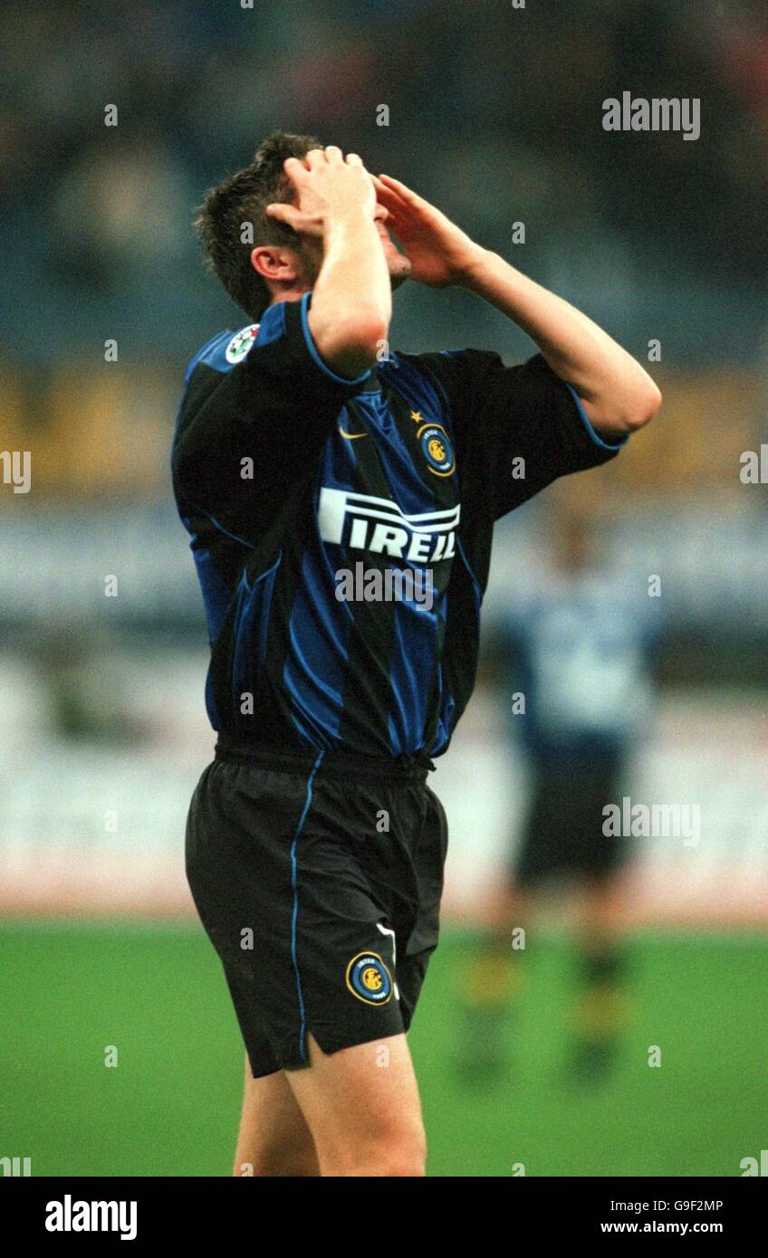 Robbie keane inter milan hi-res stock photography and images - Alamy