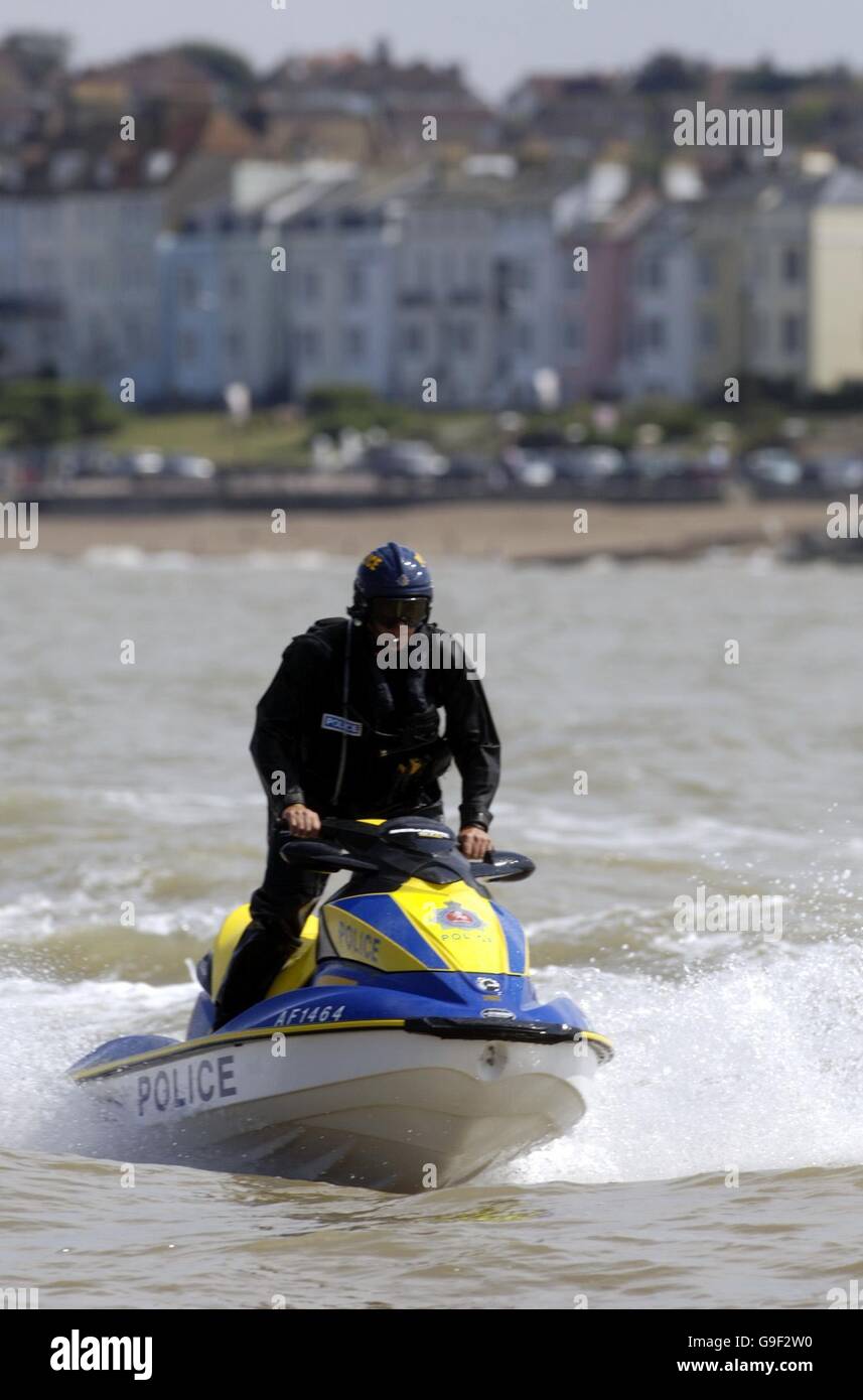 Kent police launch crime fighting jet ski hi-res stock photography and ...