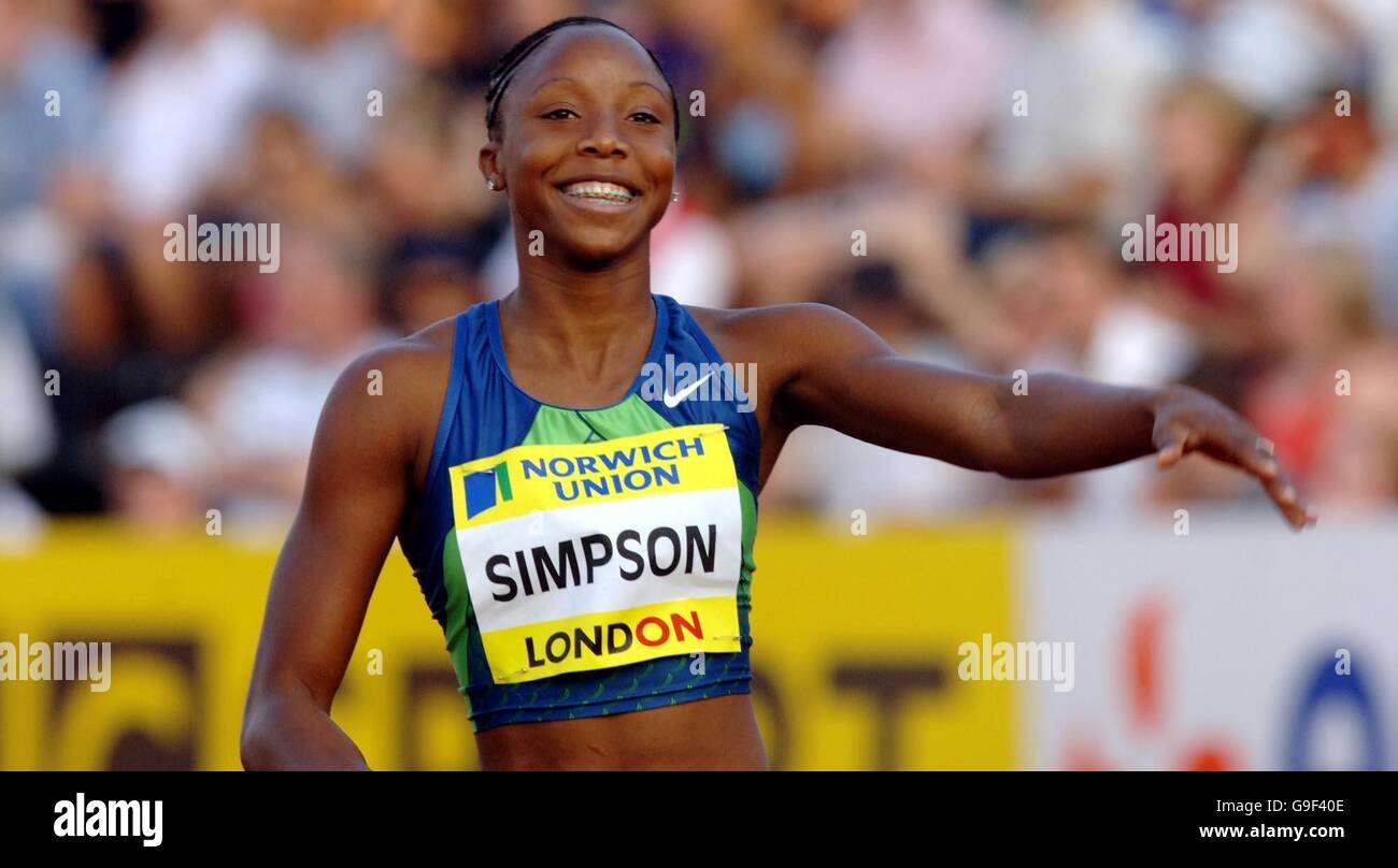 Simpson sherone hi-res stock photography and images - Alamy