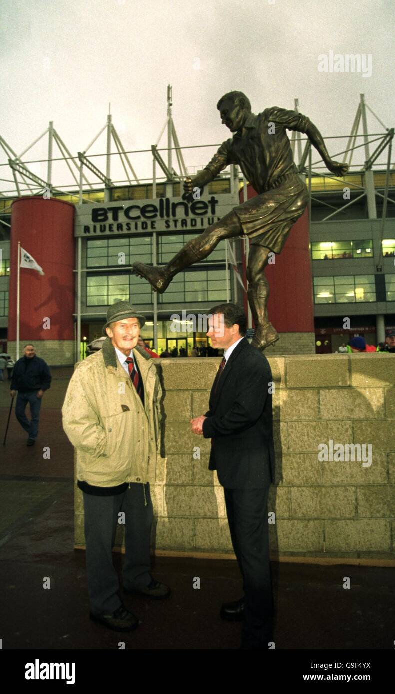 The newly opened statue of middlesbrough legend wilf mannion hi-res ...