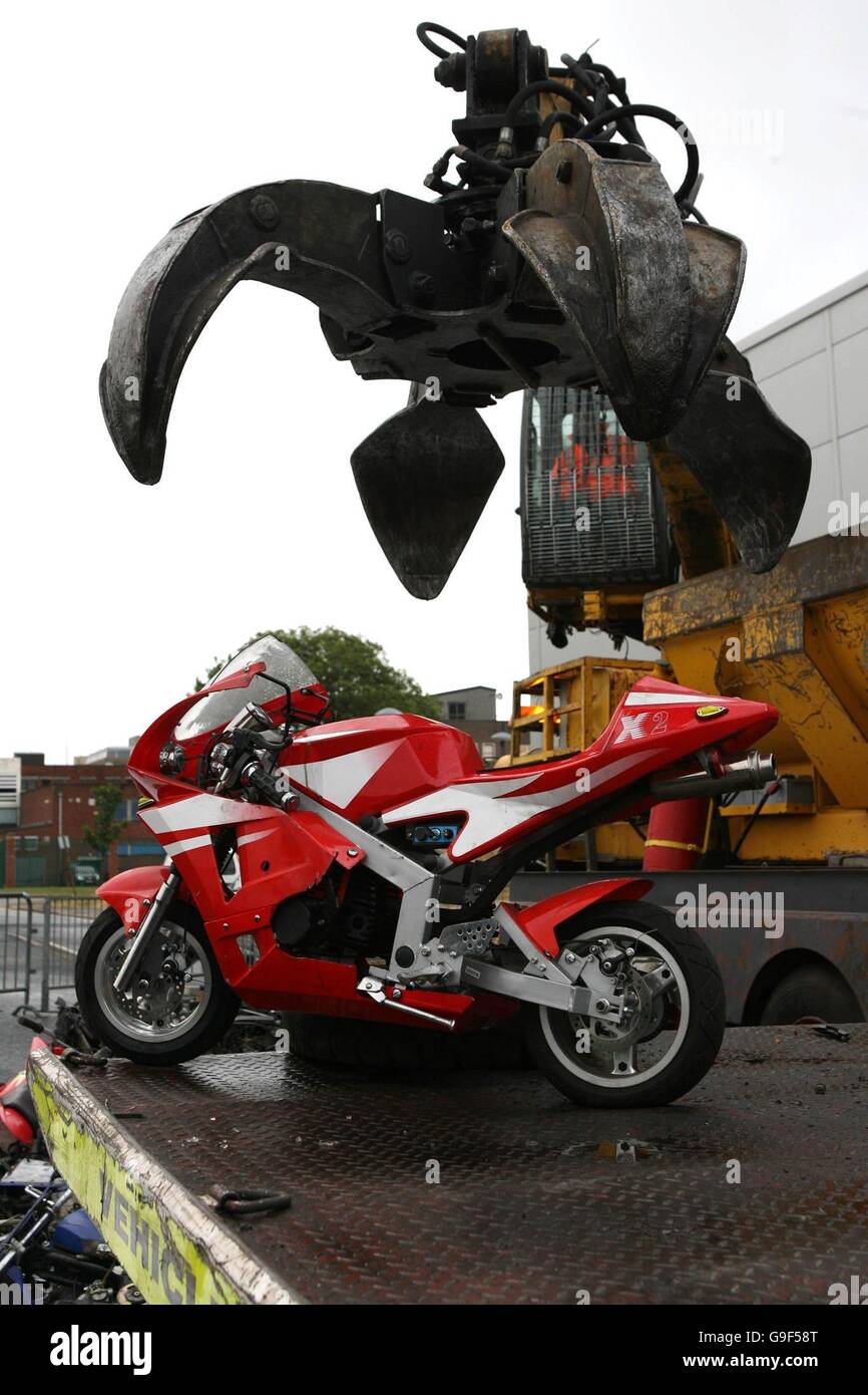 Crushed motorbike hi-res stock photography and images - Alamy