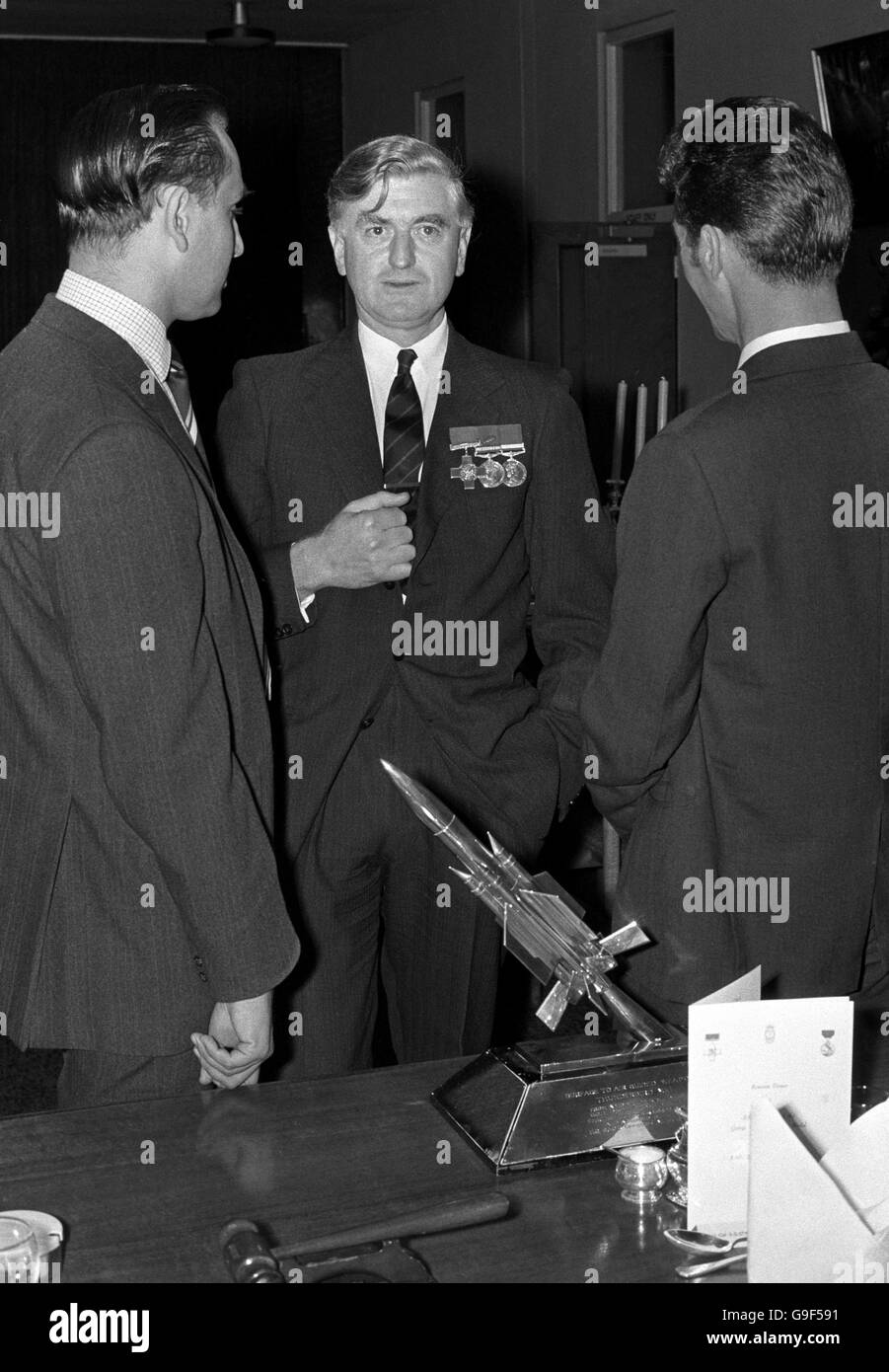 Lt col george styles gc hi-res stock photography and images - Alamy