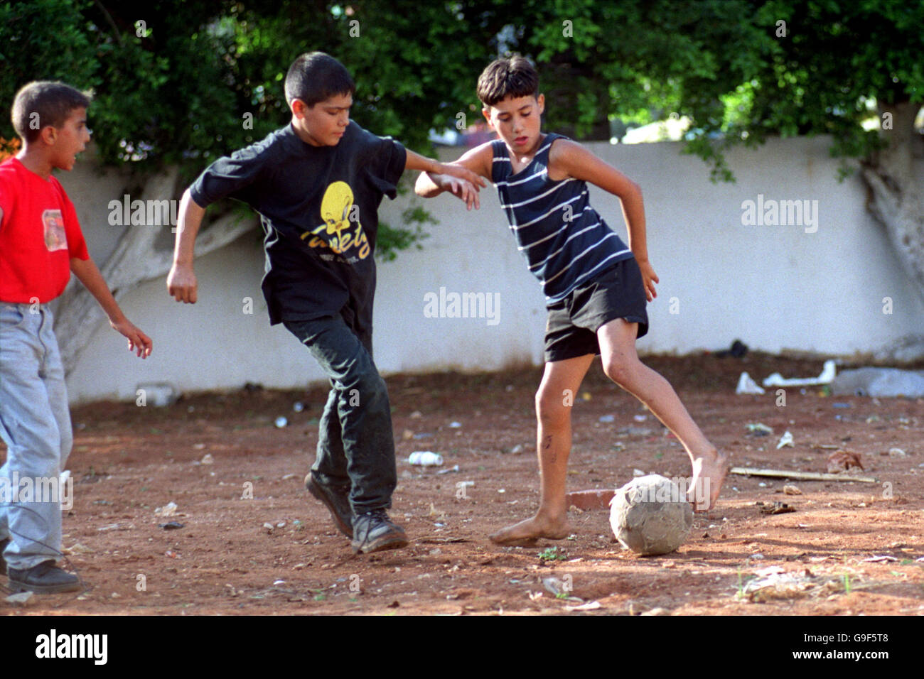 Chatila refugee camp in beirut hi-res stock photography and images - Alamy