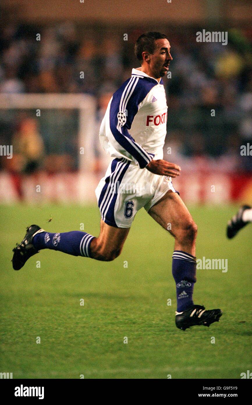 Lorenzo staelens champions league hi-res stock photography and images ...