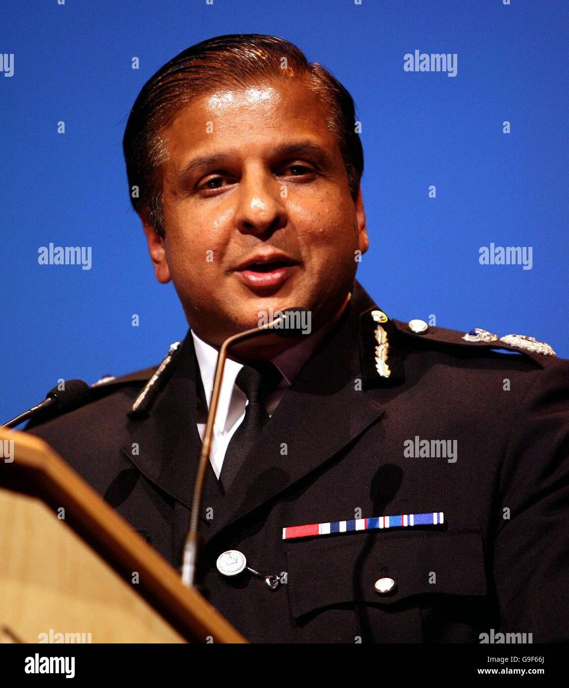 Metropolitan Police Assistant Commissioner Tarique Ghaffur speaks ...