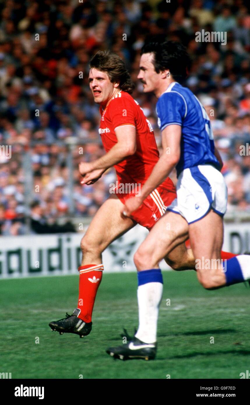 Derek mountfield hi-res stock photography and images - Alamy