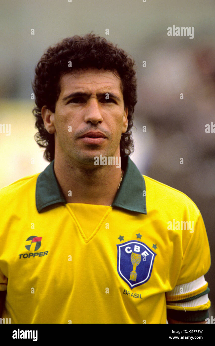 Soccer friendly italy v brazil hi-res stock photography and images - Alamy