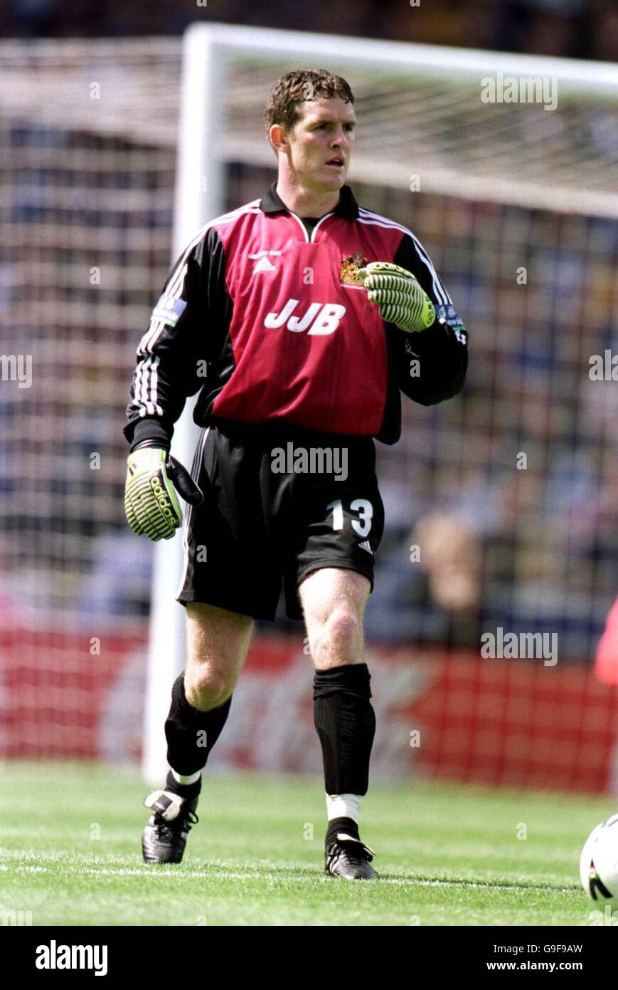 Gillingham goalkeeper derek stillie hi-res stock photography and images ...