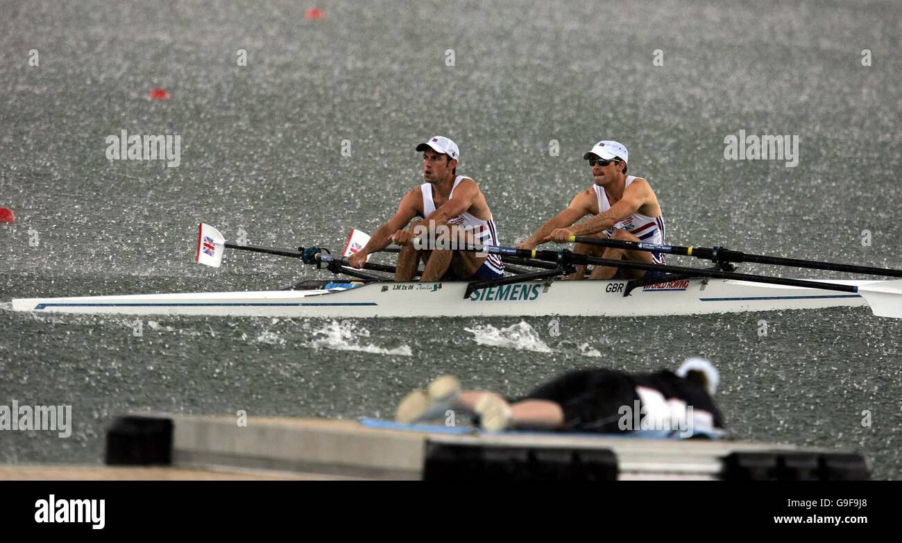 Mark hunter rowing hi-res stock photography and images - Alamy